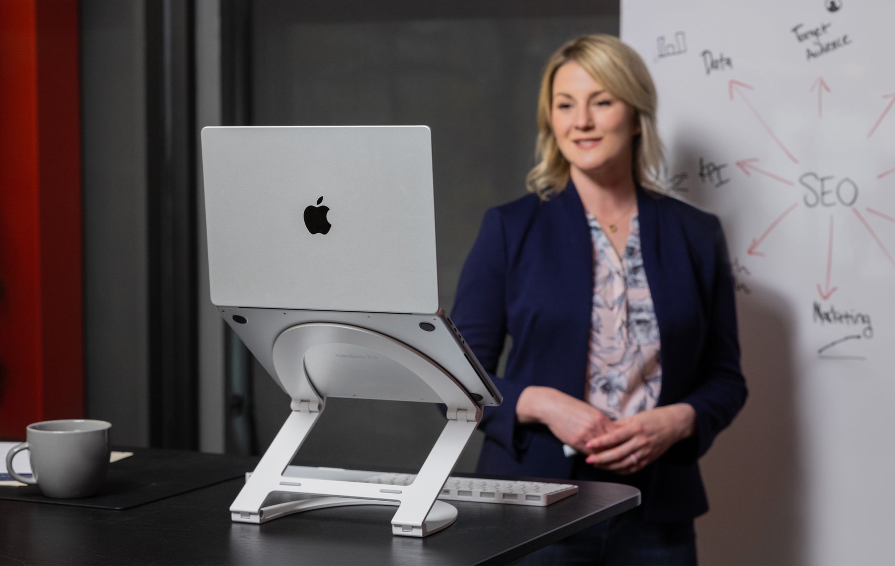 Curve Flex | Flexible Stand for MacBook | Twelve South