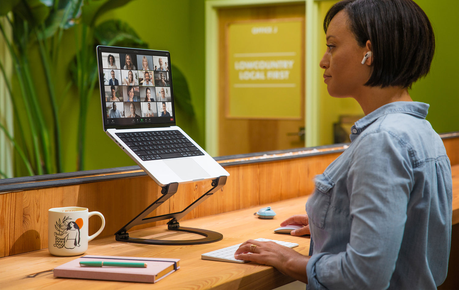 Curve Flex | Flexible Stand for MacBook | Twelve South