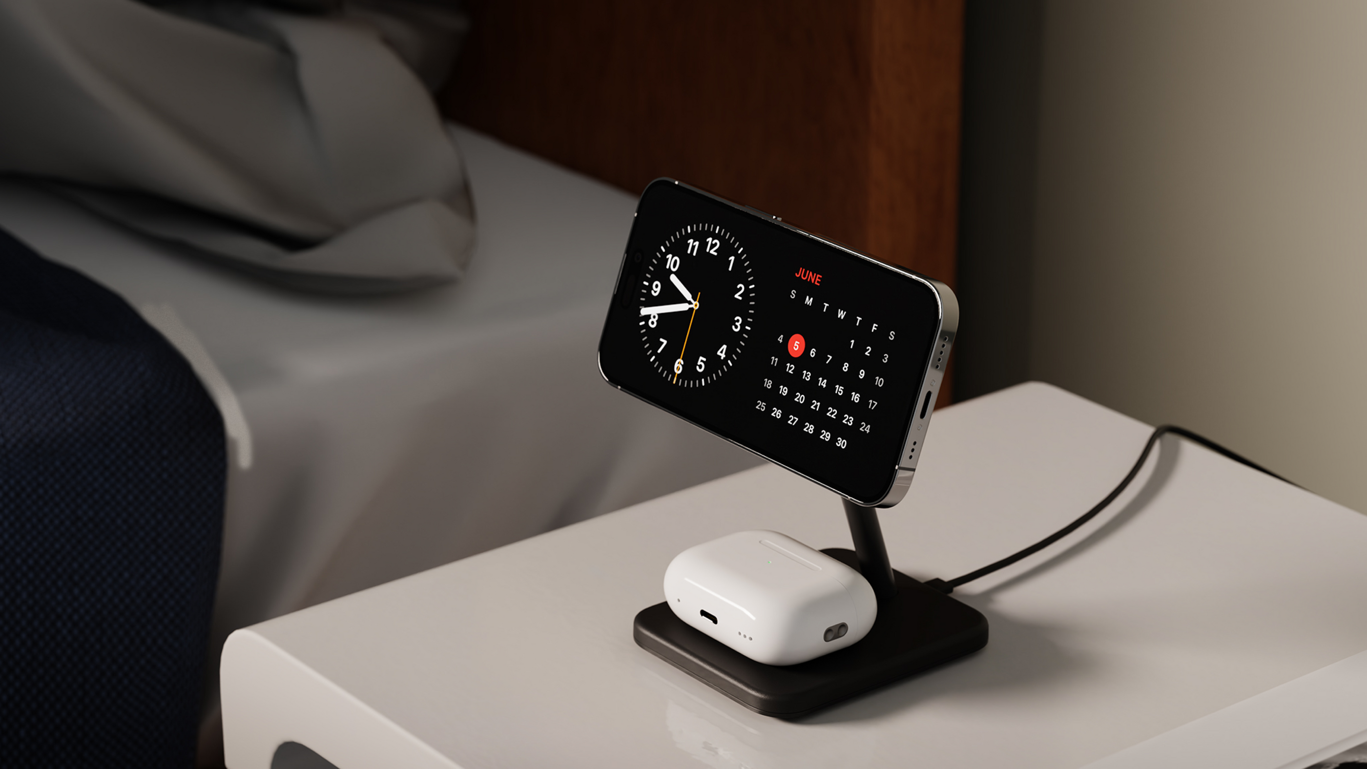 HiRise 2 Deluxe Stand for Apple Devices | Twelve South